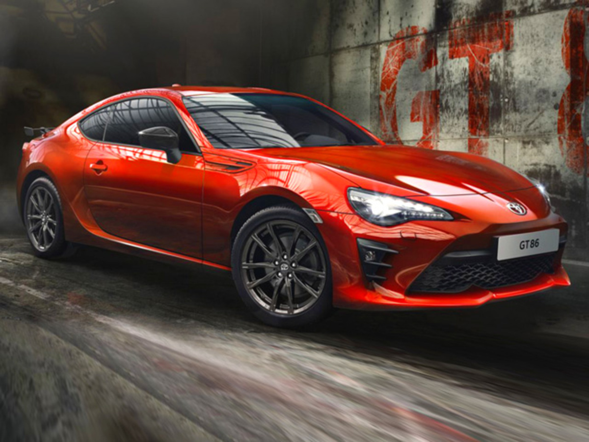 Toyota GT86 2.0 Orange Limited Edition: prezzo e scheda tecnica ...