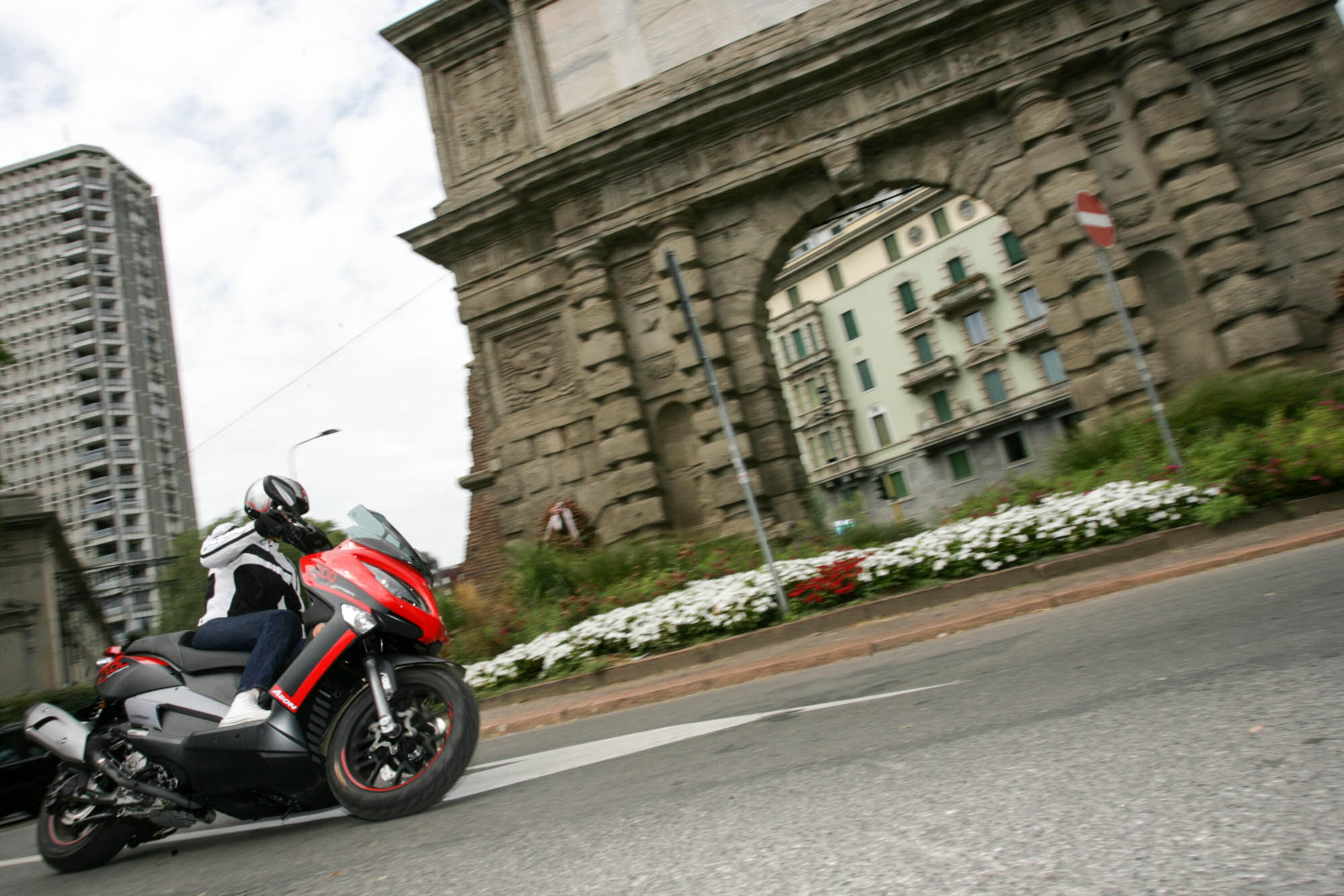 Prova Aeon Elite 400 - Prove - Moto.it