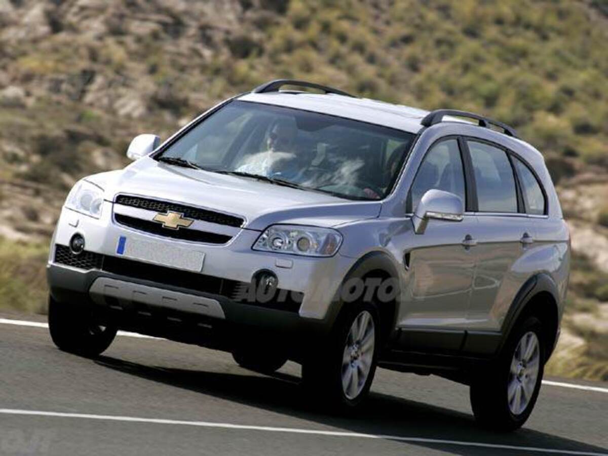 Chevrolet Captiva 2.0 VCDi LS : prezzo e scheda tecnica - Automoto.it