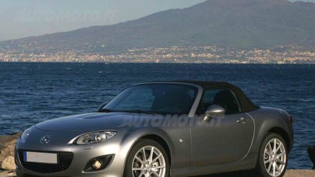Mazda MX-5 Roadster 2.0L 16V Fire : prezzo e scheda tecnica - Automoto.it