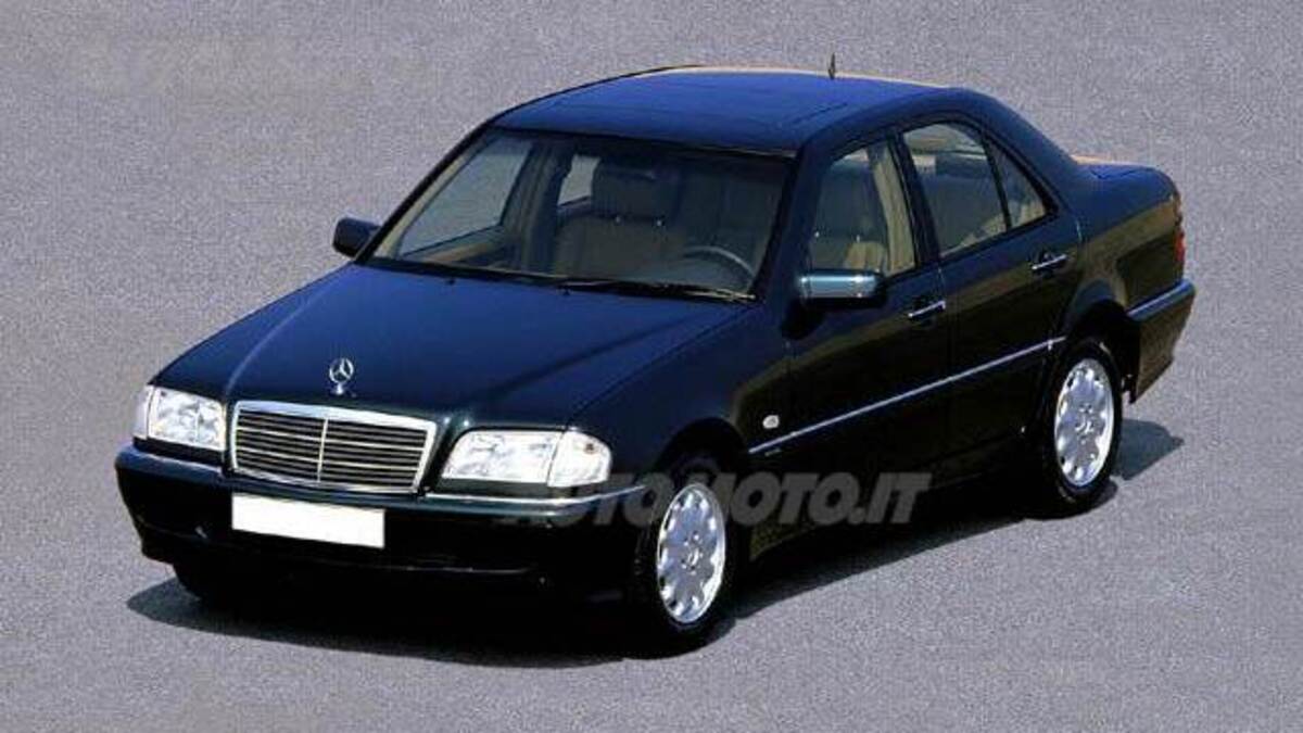Mercedes-Benz Classe C 240 V6 cat Elegance : prezzo e scheda tecnica ...