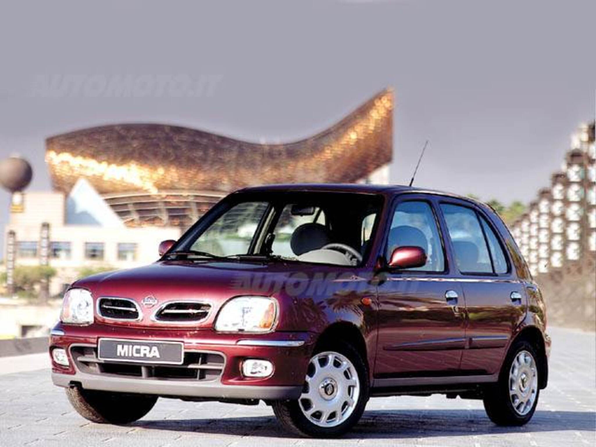 Nissan Micra 1.0i 16V cat 5 porte Matic: prezzo e scheda tecnica ...