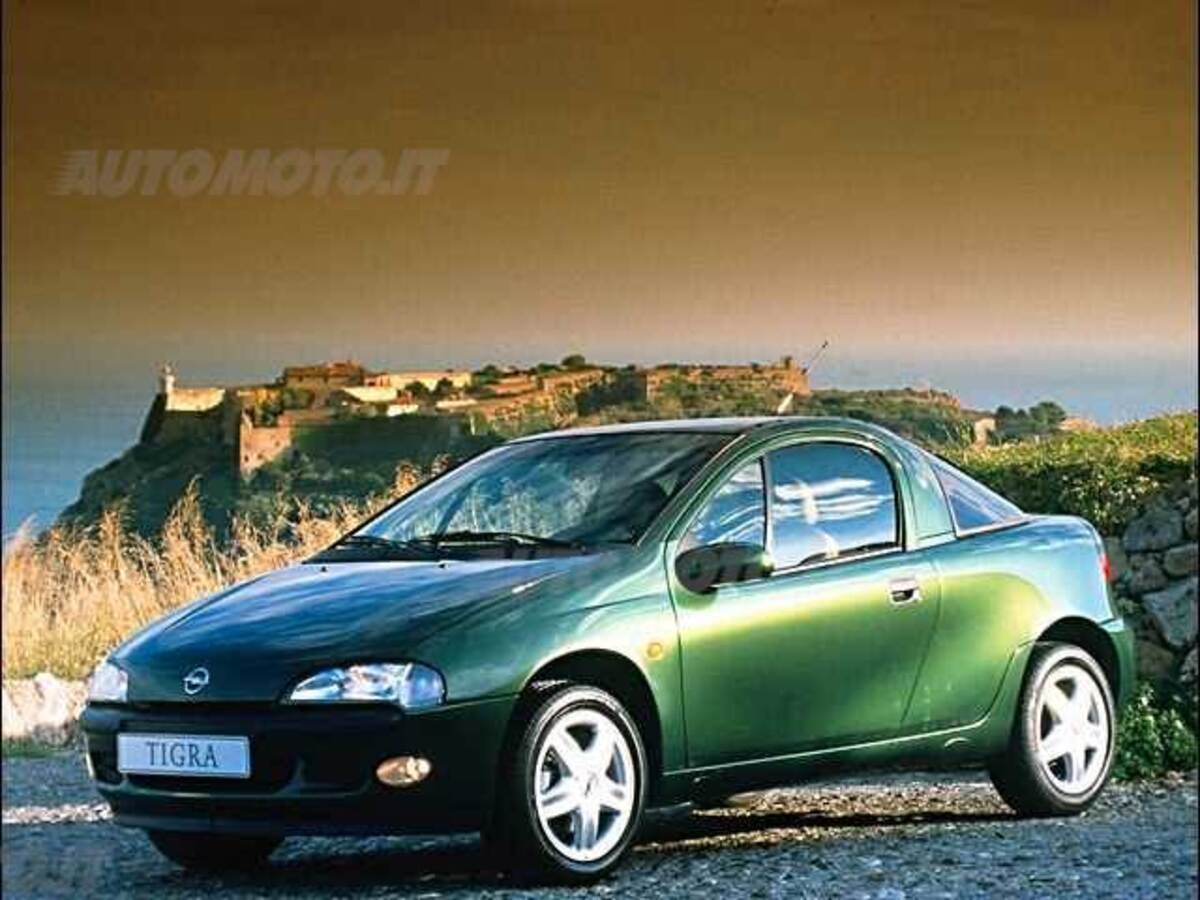 Opel Tigra 16V cat Rio Verde: prezzo e scheda tecnica - Automoto.it