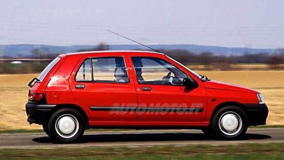 Renault Clio cat 5 porte RDS : prezzo e scheda tecnica - Automoto.it