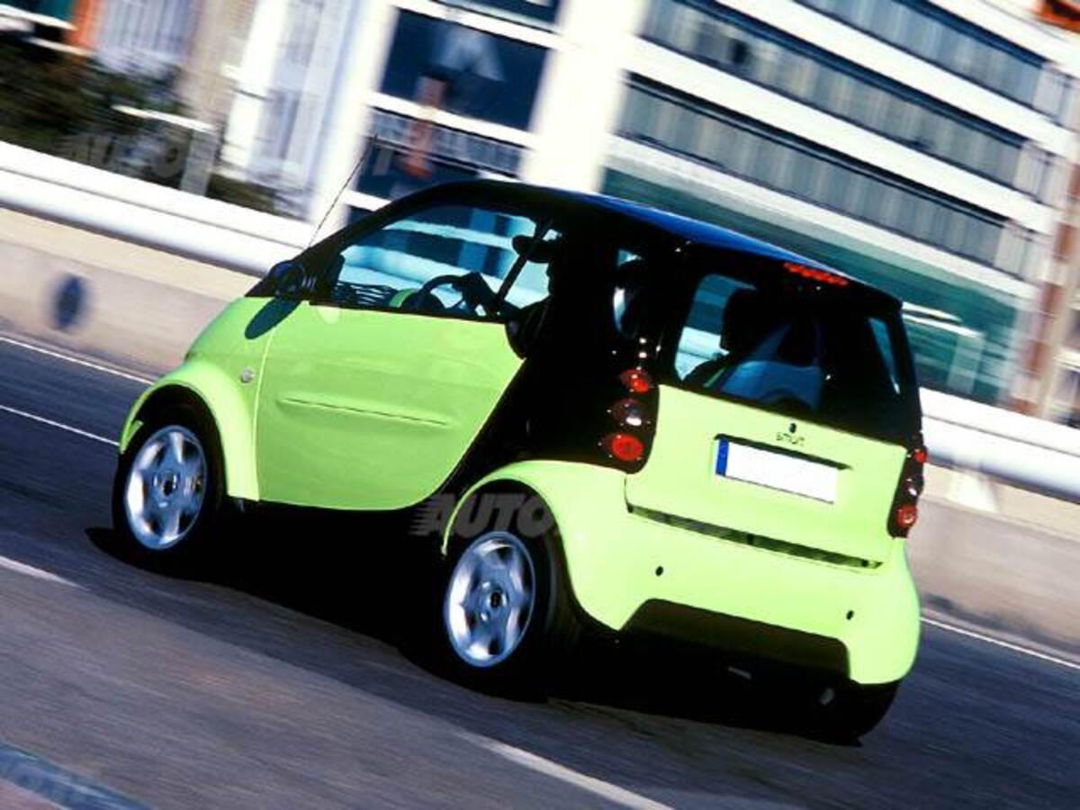 smart Fortwo 700 coupé pulse (45 kW): prezzo e scheda tecnica - Automoto.it