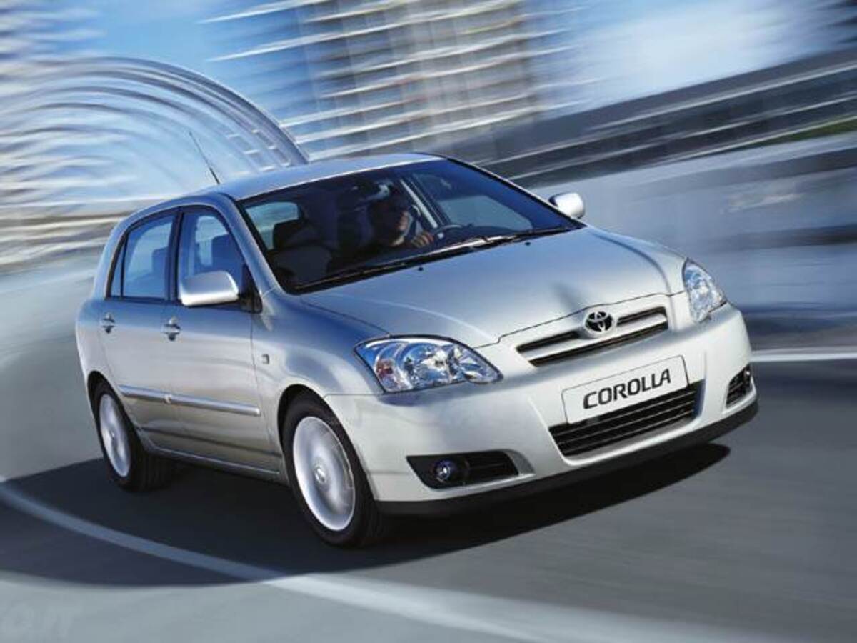 Toyota Corolla 1.D-4D M-MT 5 porte Sol ESP: prezzo e scheda tecnica ...
