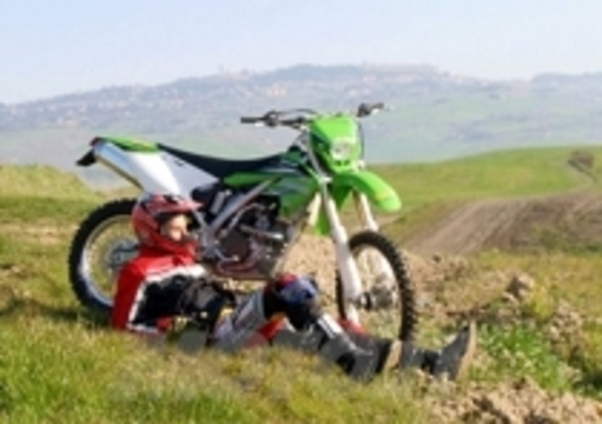 Prova KAWASAKI KXE 125, KXE 250, KXE 250 F - Prove - Moto.it