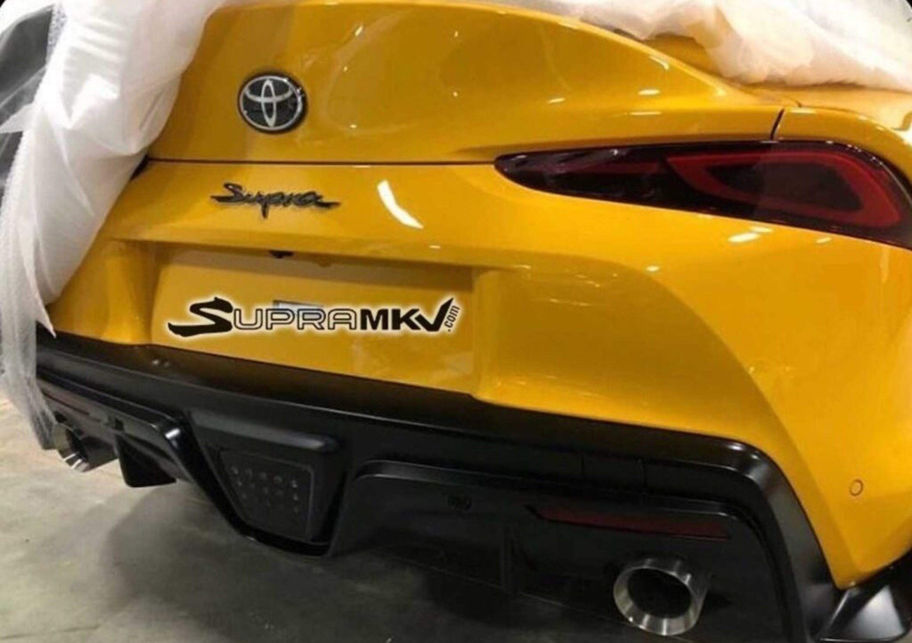 Toyota Supra 2019, una nuova foto mostra il posteriore - News - Automoto.it