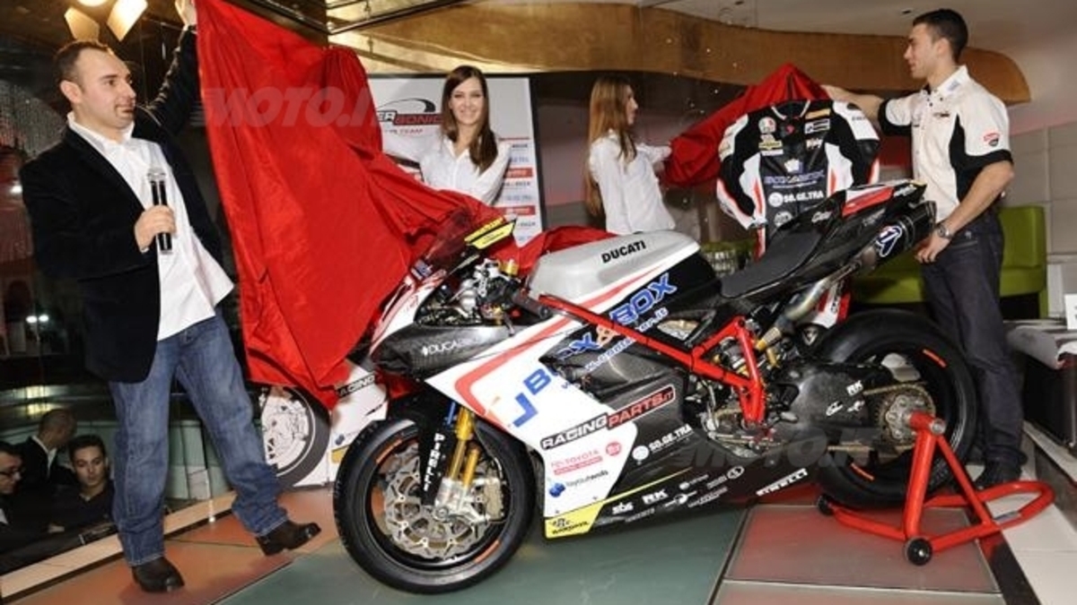 Mark Aitchison completa lo schieramento della SBK. Solo 21 moto al via ...