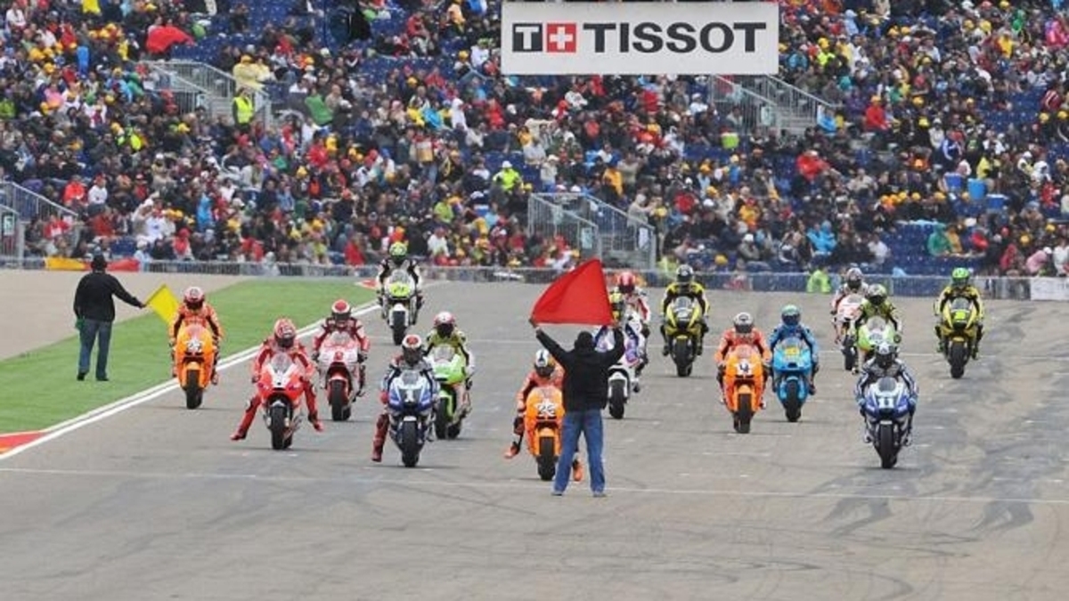 MotoGP. Nuove modifiche al regolamento per aiutare le CRT - MotoGP ...