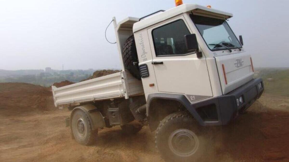 Zk Rodeo Rodeo 35 3.0 HTP PL 4x4 Cabinato Traker : prezzo e scheda tecnica - Automoto.it