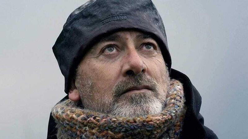 Ma davvero qualcuno crede che quella di Arminio sia poesia? Leggete ...