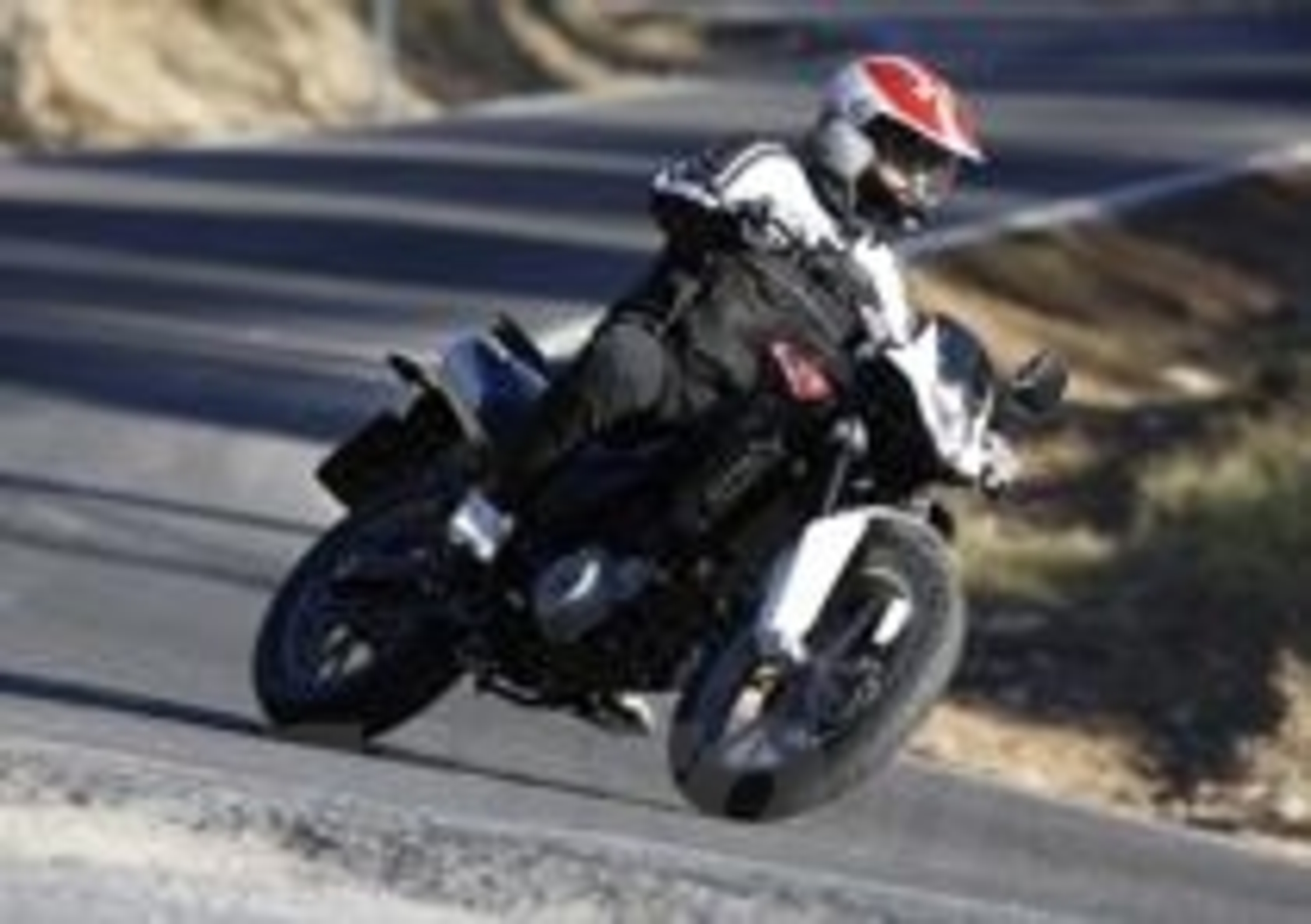 Prova Husqvarna TR 650 Strada e Terra - Prove - Moto.it