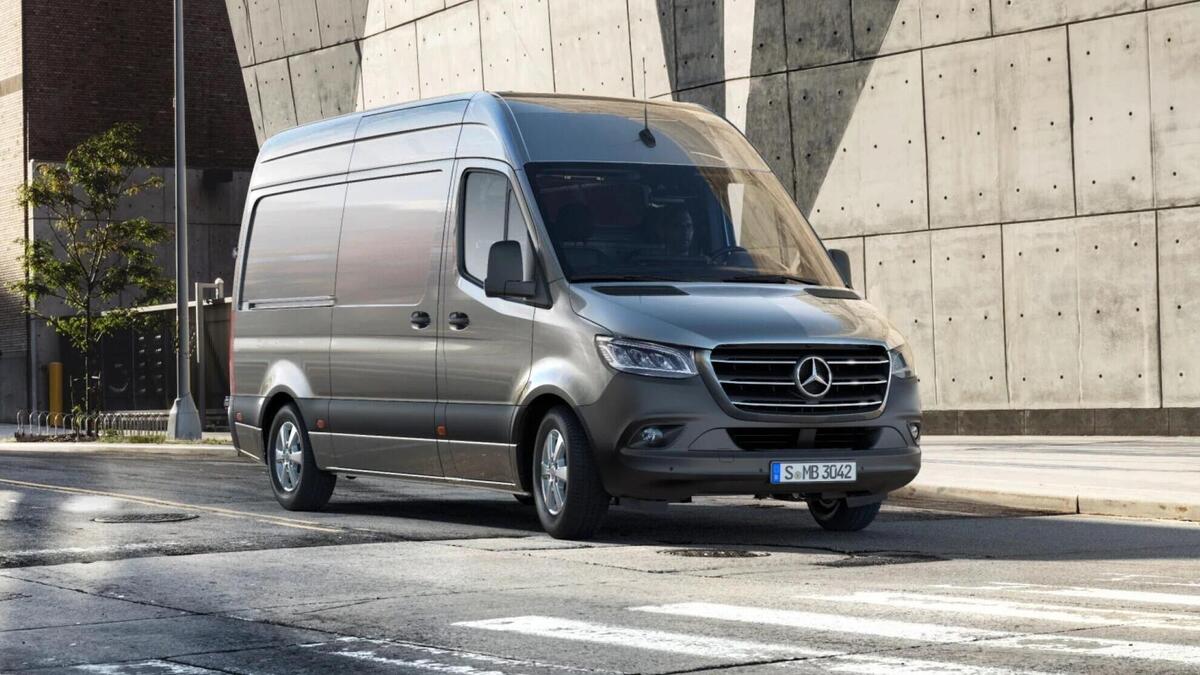 Mercedes-Benz Sprinter 317 rwd 2.0 cdi F 43/35 H2: prezzo e scheda ...