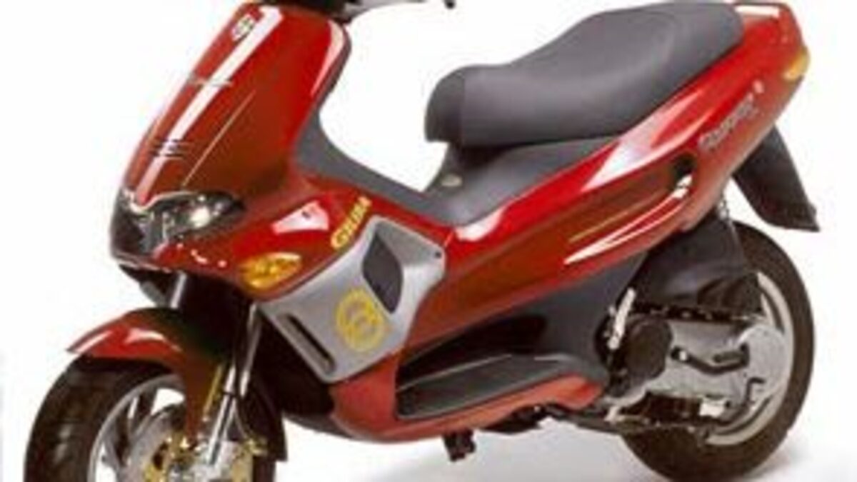 Gilera Runner 50 DD, prezzo e scheda tecnica - Moto.it