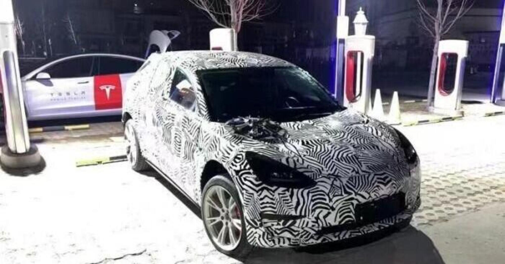 Tesla Model 2, ecco le nuove foto spia dell'interno - Elettrico ...