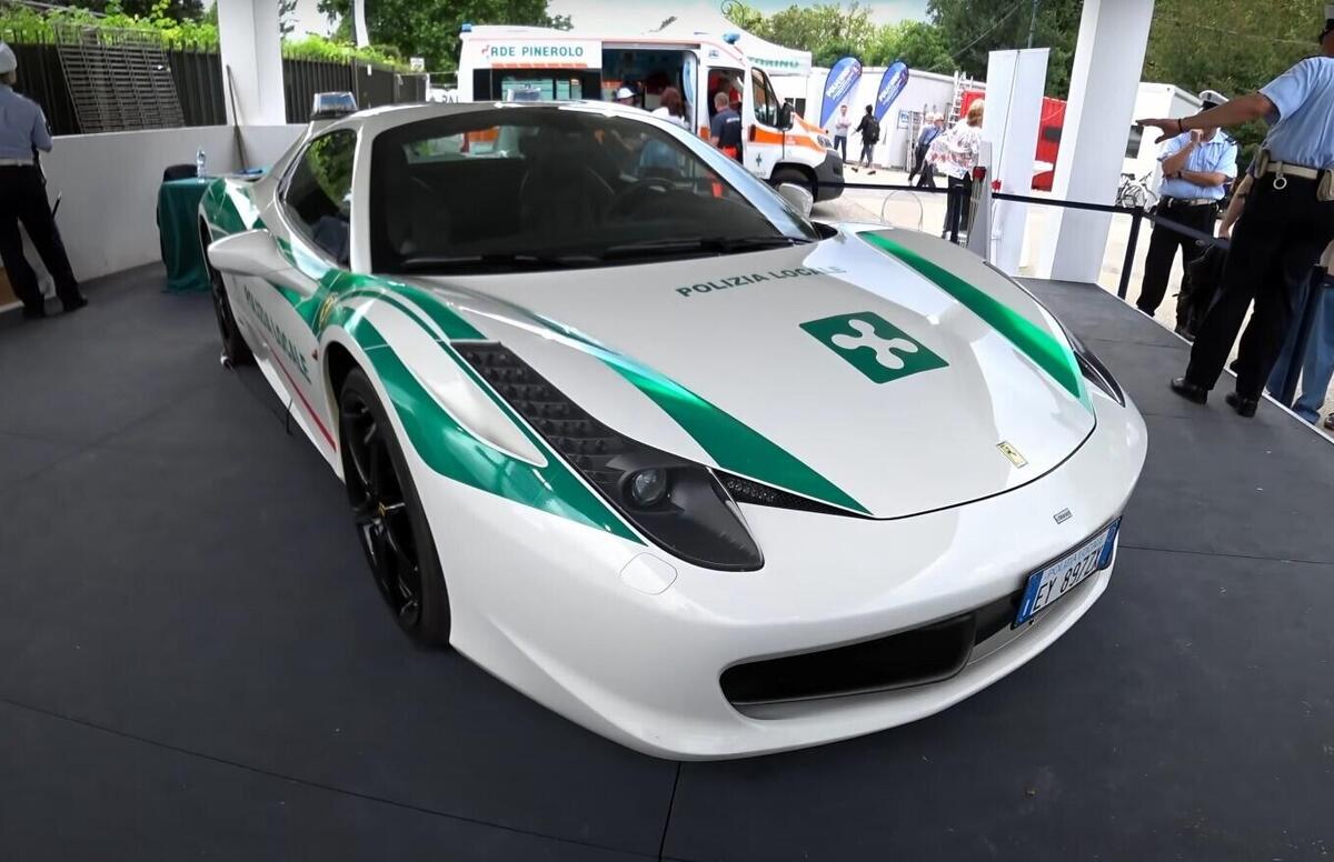Ferrari 458 Macchina Della Polizia