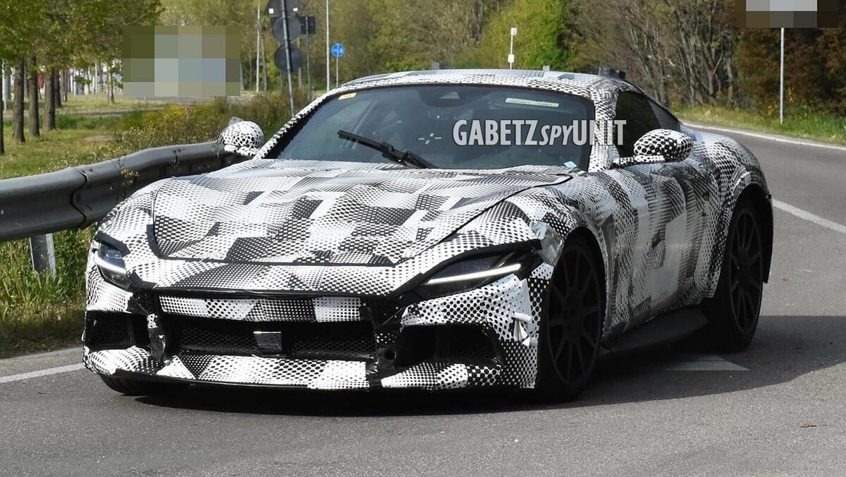 Ferrari 812 Superfast, l’ultima Ferrari con motore V12 [Foto Spia ...