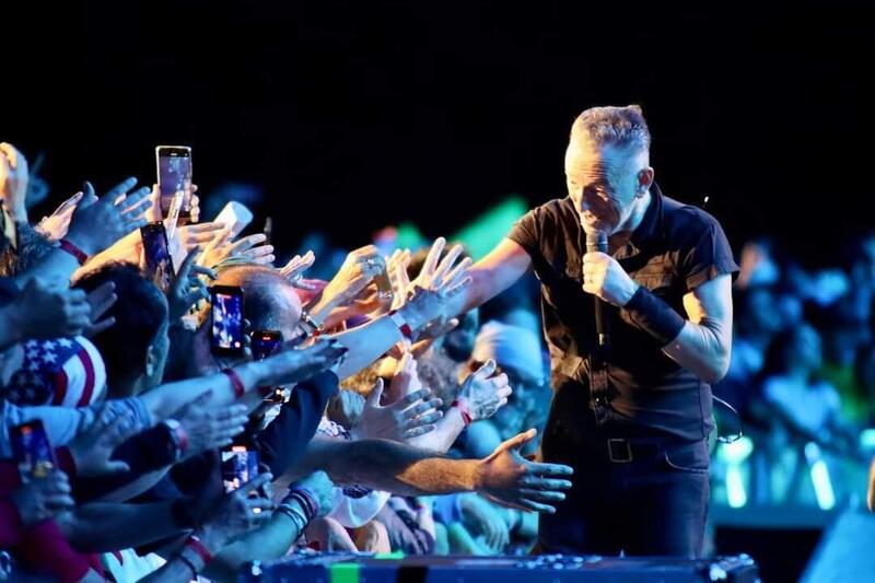 Bruce Springsteen è morto. Gli alluvionati e quel concerto della ...