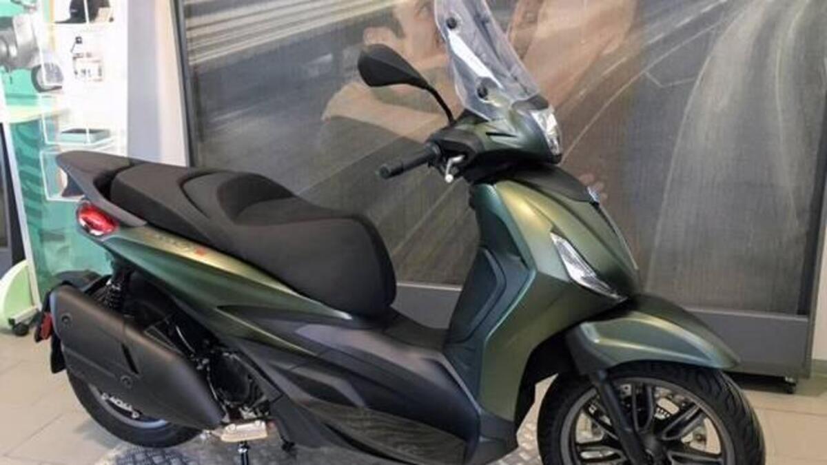 Vendo Piaggio Beverly 400 S (2025 - 26) nuova a Ferrara (codice 9202770 ...