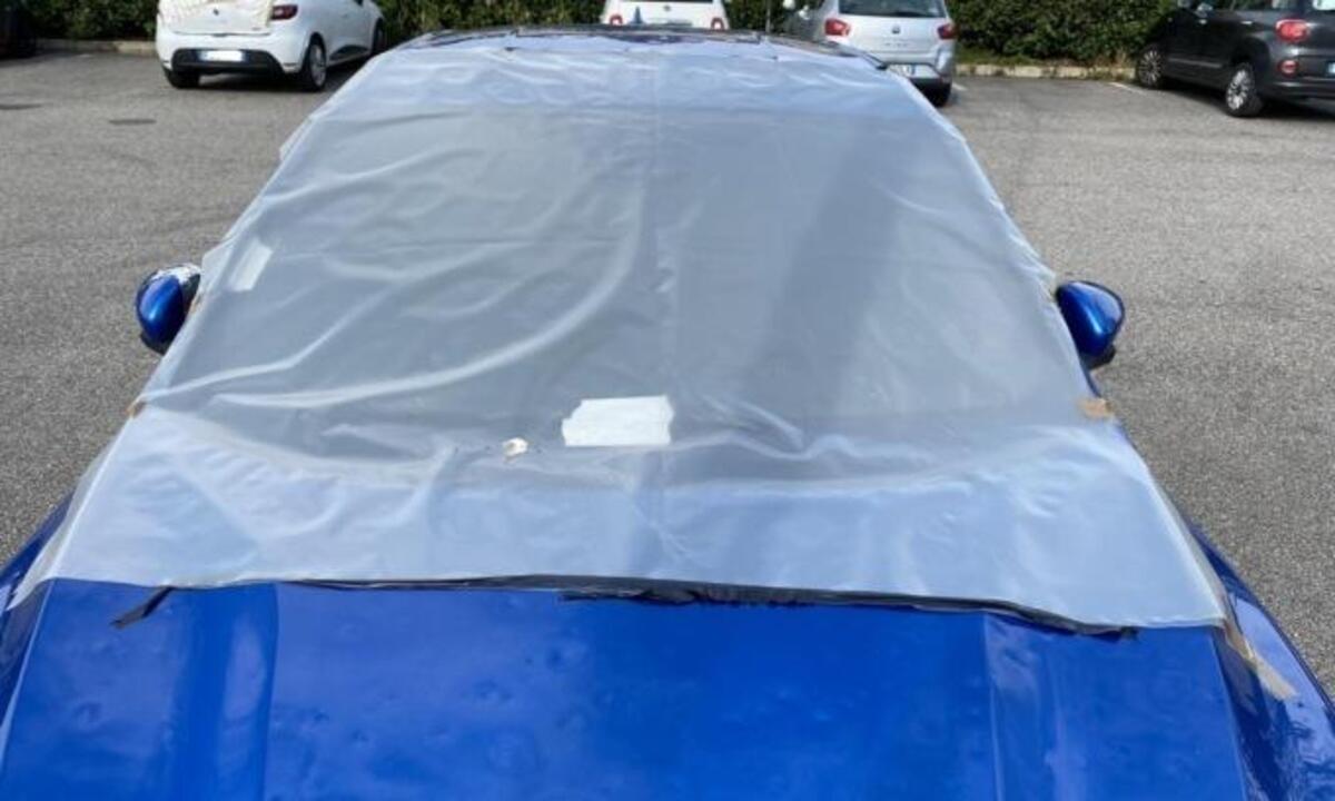 Auto grandinata, multa al proprietario dalla Polizia locale - Automoto.it
