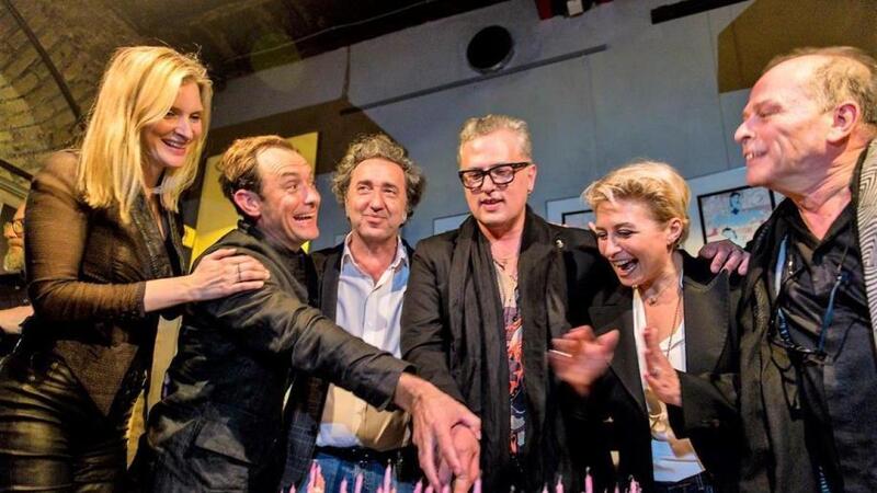 Ecco le migliori creazioni di Luca Canfora, il costumista di Sorrentino ...