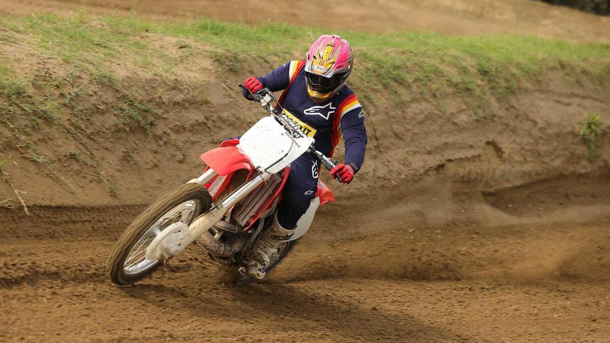 Prova Honda CR500R 2001 TEST: la 2 tempi più spaventosa (e bella) di ...