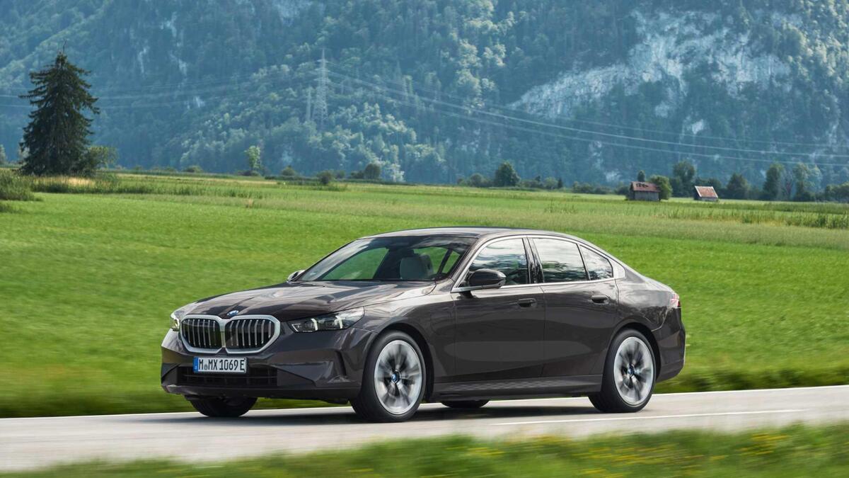 BMW Serie 5 540d 48V xdrive MSport Pro auto: prezzo e scheda tecnica ...