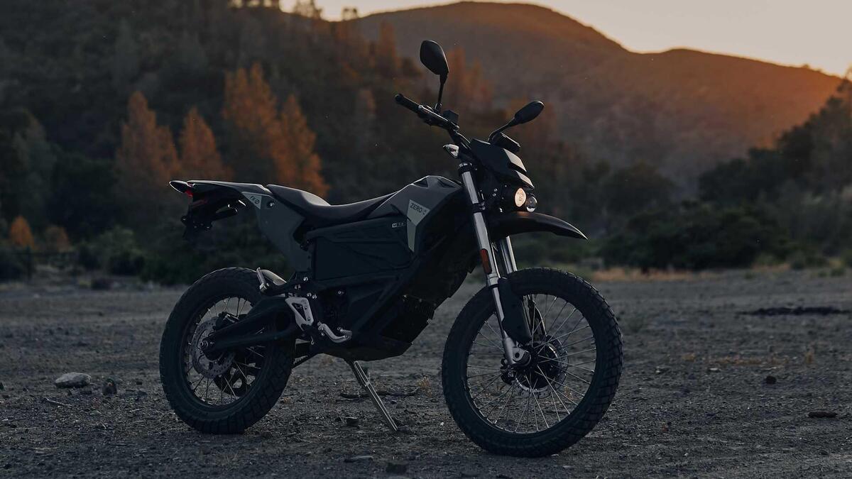 Zero FX (2015 - 25), prezzo e scheda tecnica - Moto.it