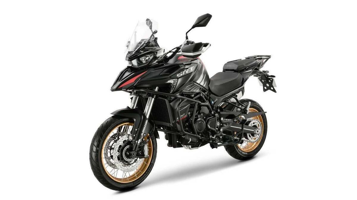 QJ Motor SRT 800 SX (2024 - 25), prezzo e scheda tecnica - Moto.it