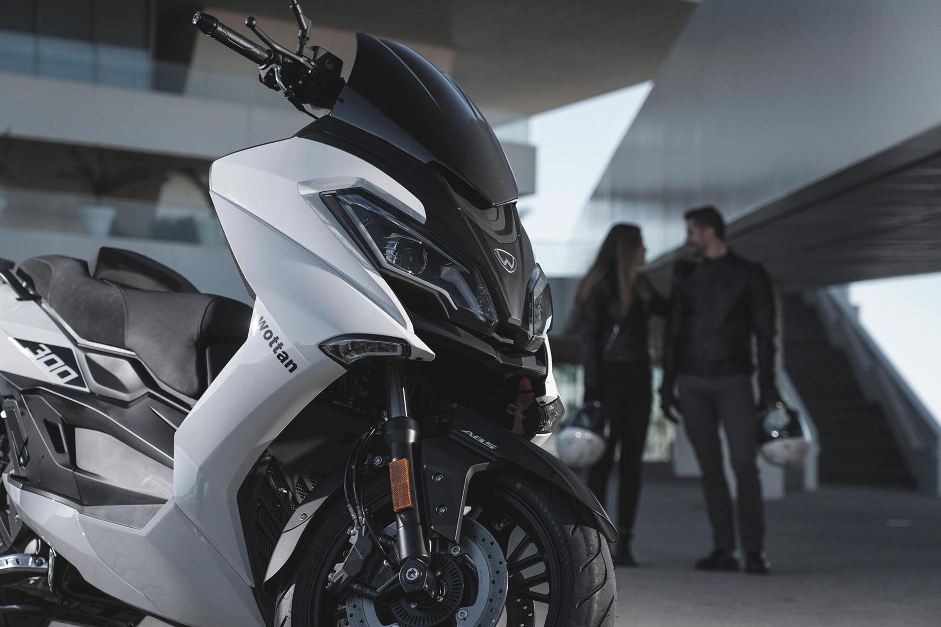 Prova Wottan Storm-S 300: Test [VIDEO & GALLERY] - Prove - Moto.it