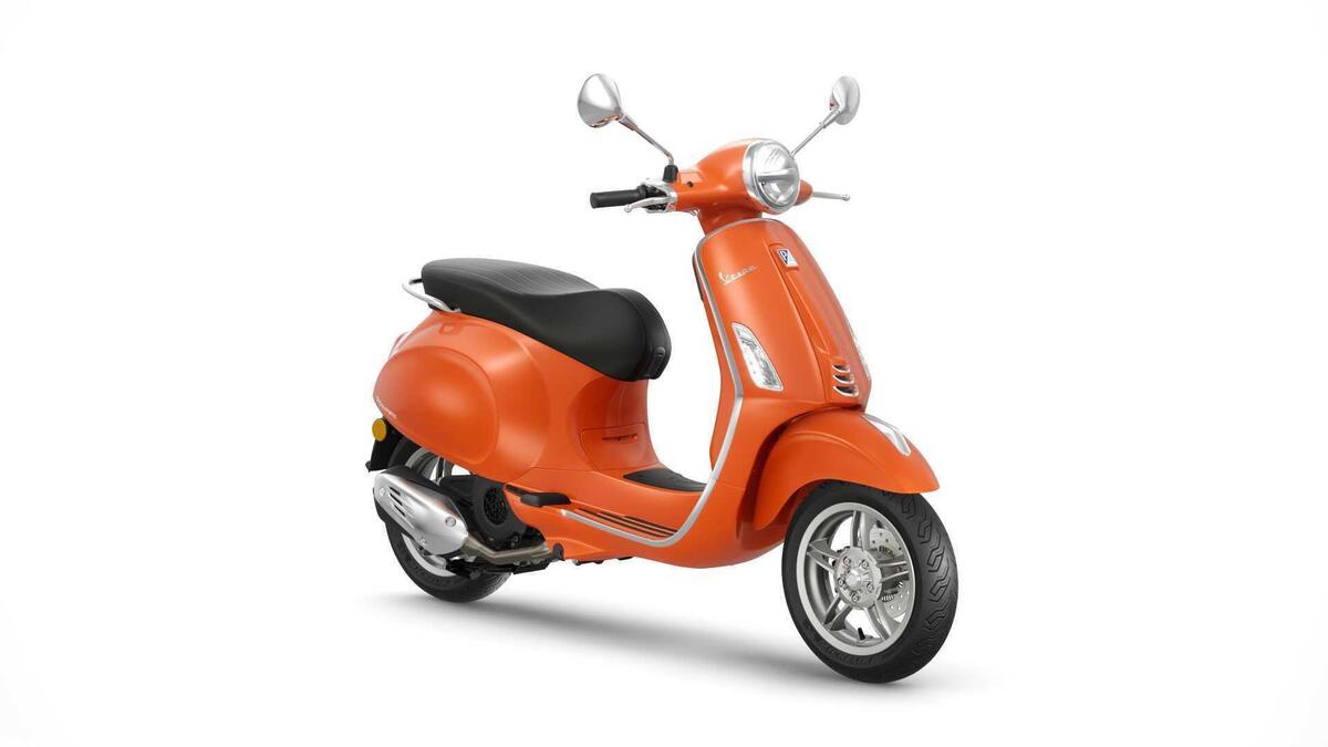 Vespa Primavera 125 (2024 - 25), prezzo e scheda tecnica - Moto.it