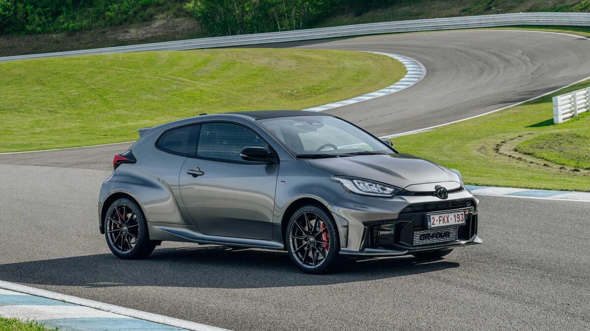 Toyota GR Yaris 1.6 Circuit imt-6 nuove, listino prezzi auto nuove ...