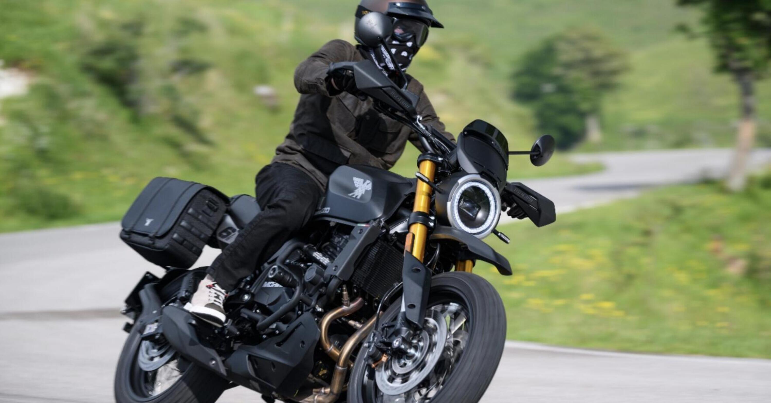 Nuova linea accessori Moto Morini dedicata alla Seiemmezzo STR e SCR ...