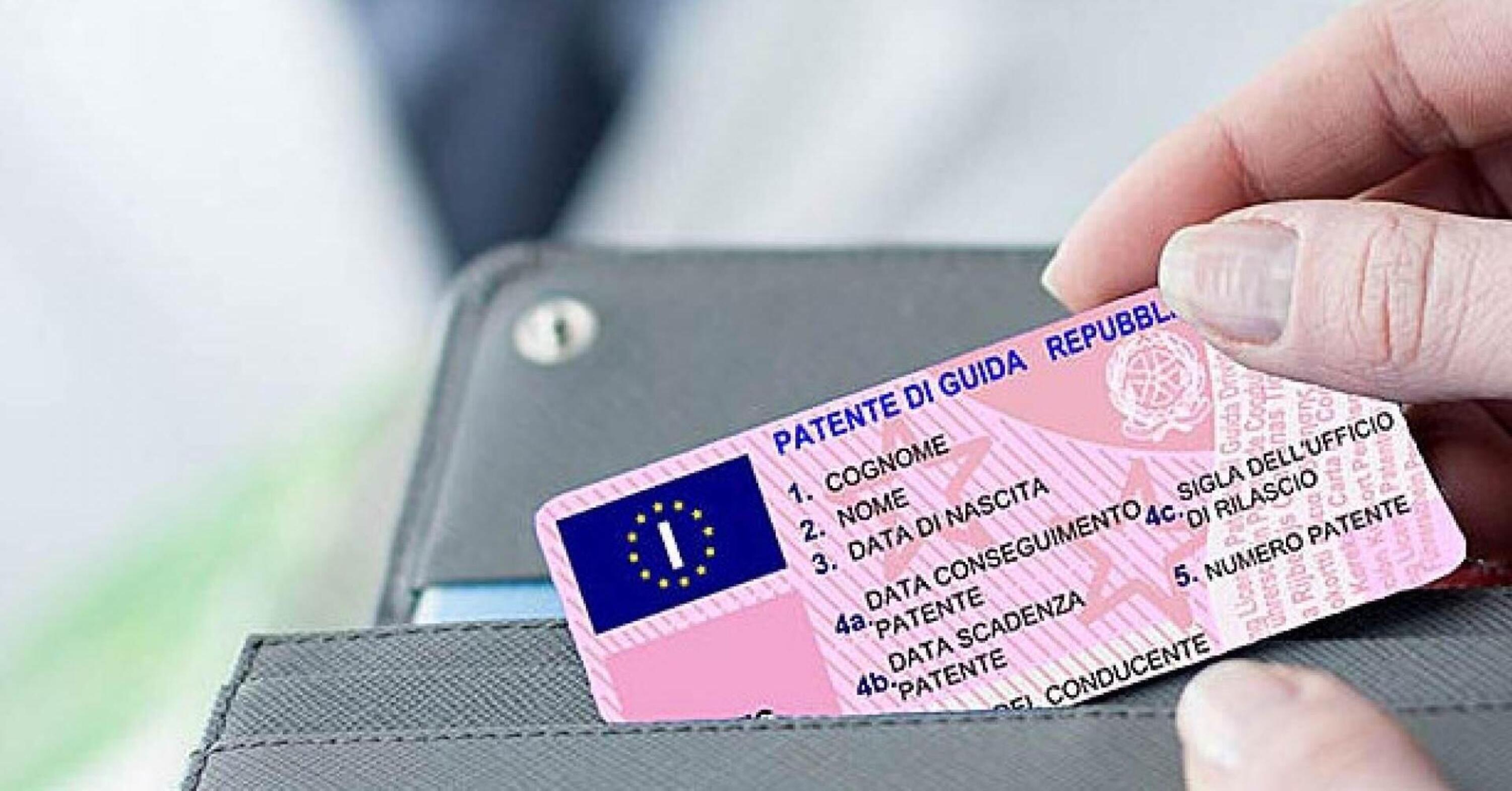 Patente AM: quando e come prenderla - Patente - Automoto.it