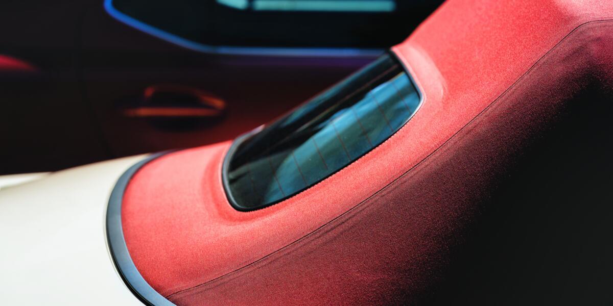 Come mantenere la capote dell’auto cabrio: la guida - Manutenzione ...