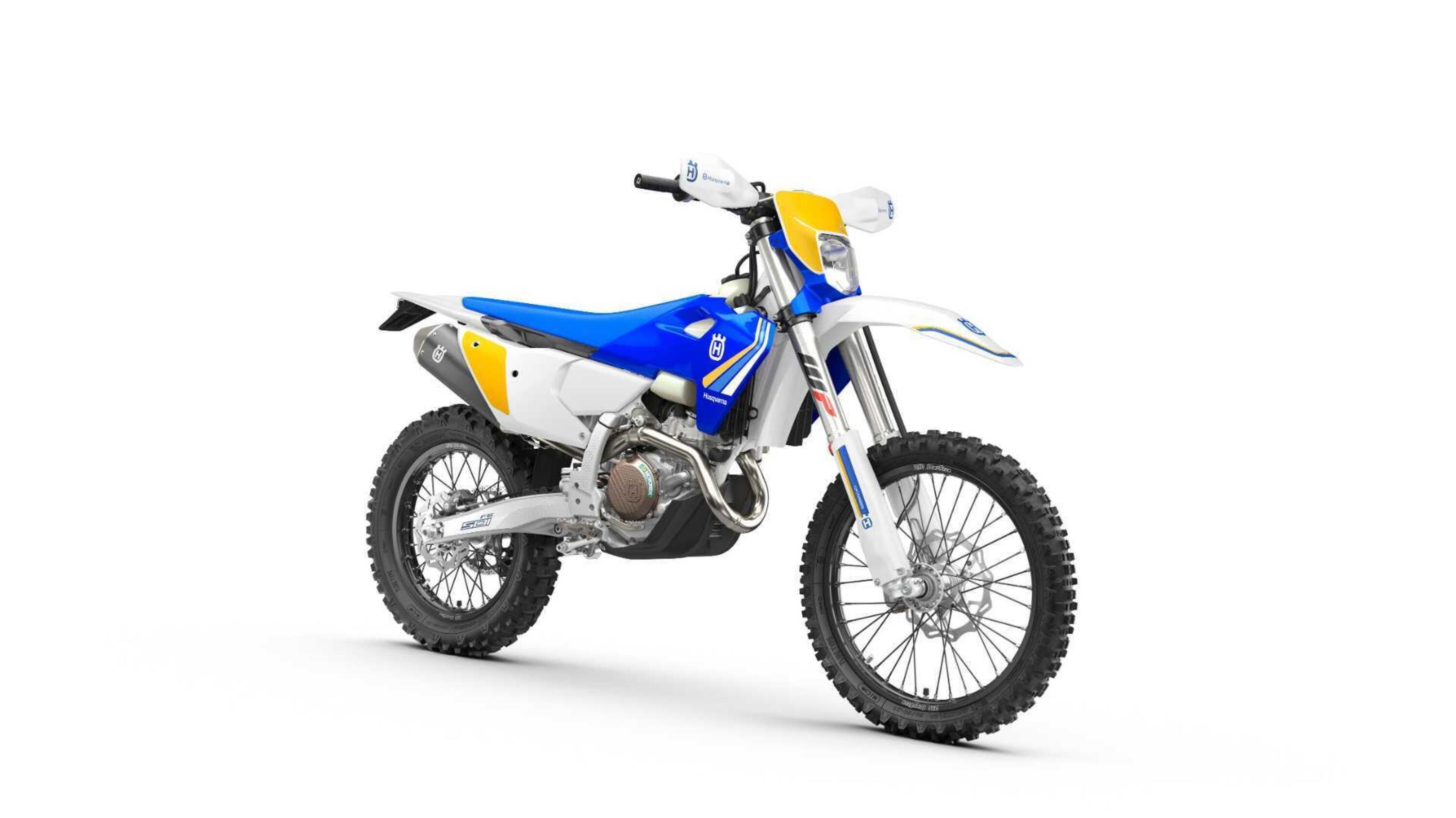 Husqvarna FE 501 Heritage (2025), prezzo e scheda tecnica - Moto.it
