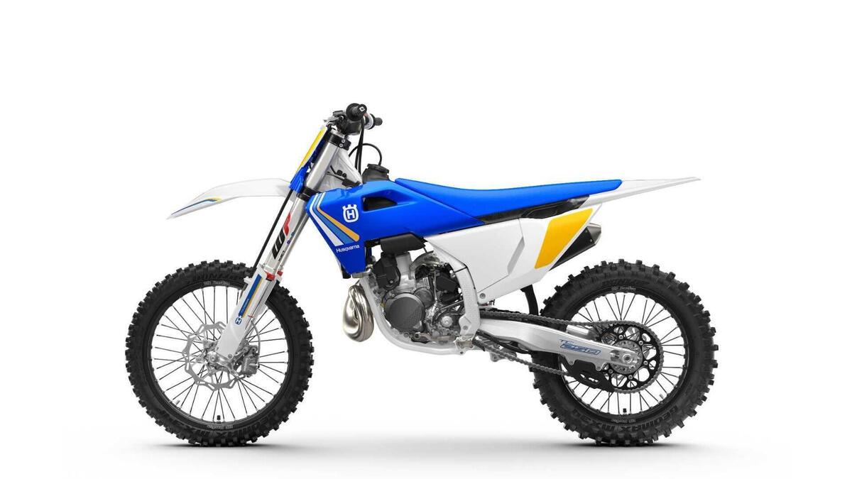 Husqvarna TC 250 Heritage (2025), prezzo e scheda tecnica - Moto.it