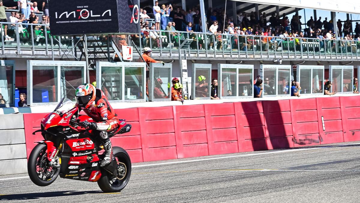 Dunlop CIV 2024, il gran finale. In SBK Zanetti Vince a Imola, spettacolo in 600: Stirpe ...