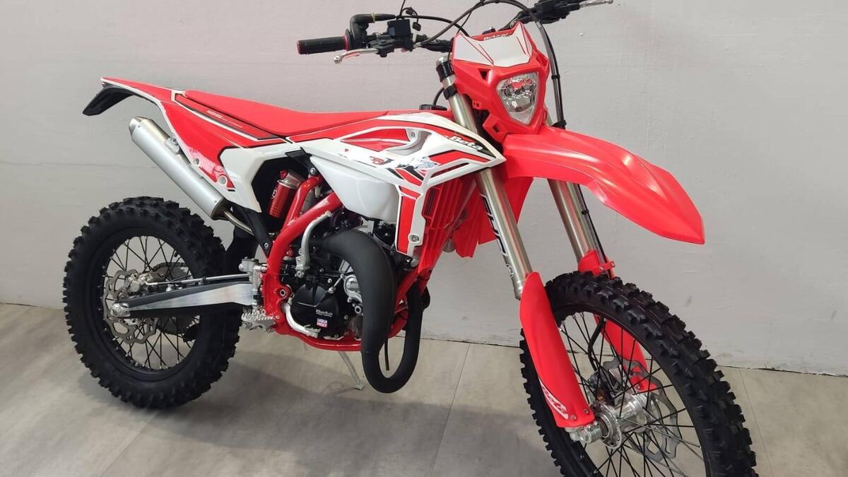 Vendo Betamotor RR X-PRO 125 2T Enduro (2025) nuova a Rosta (codice ...