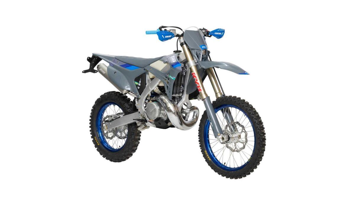 Tm Moto EN 250 ES Fi 2T (2025), prezzo e scheda tecnica - Moto.it