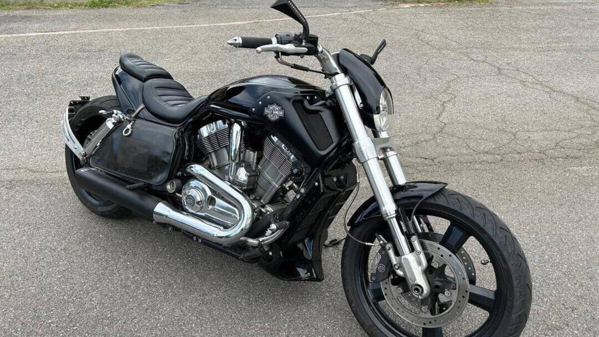 Vendo Harley-Davidson 1250 V-Rod Muscle (2009 - 17) - VRSCF usata a ...