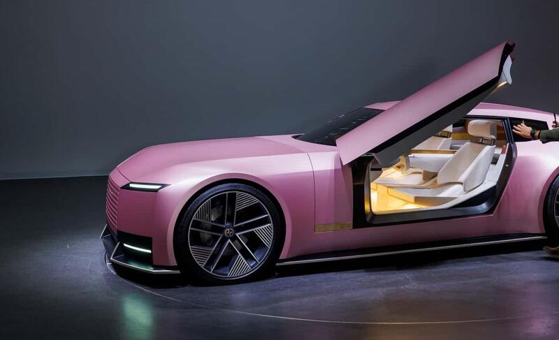 Jaguar Type 00, l’auto elettrica rosa e il paradosso della woke culture ...