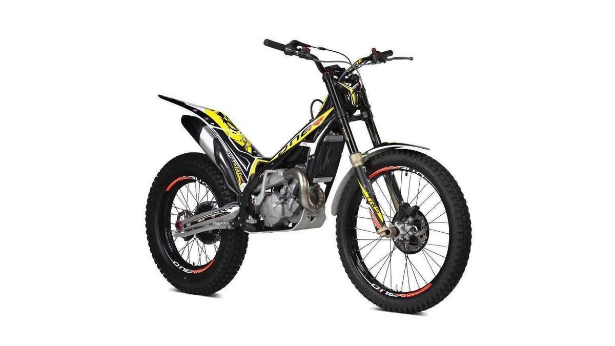 TRS Motorcycles One 300 R AE (2025), prezzo e scheda tecnica - Moto.it