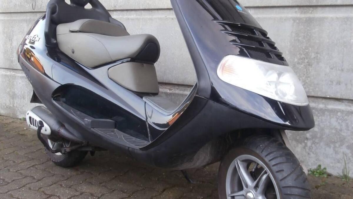 Vendo Piaggio Hexagon 180 LXT Cat usata a Somma Lombardo (codice ...