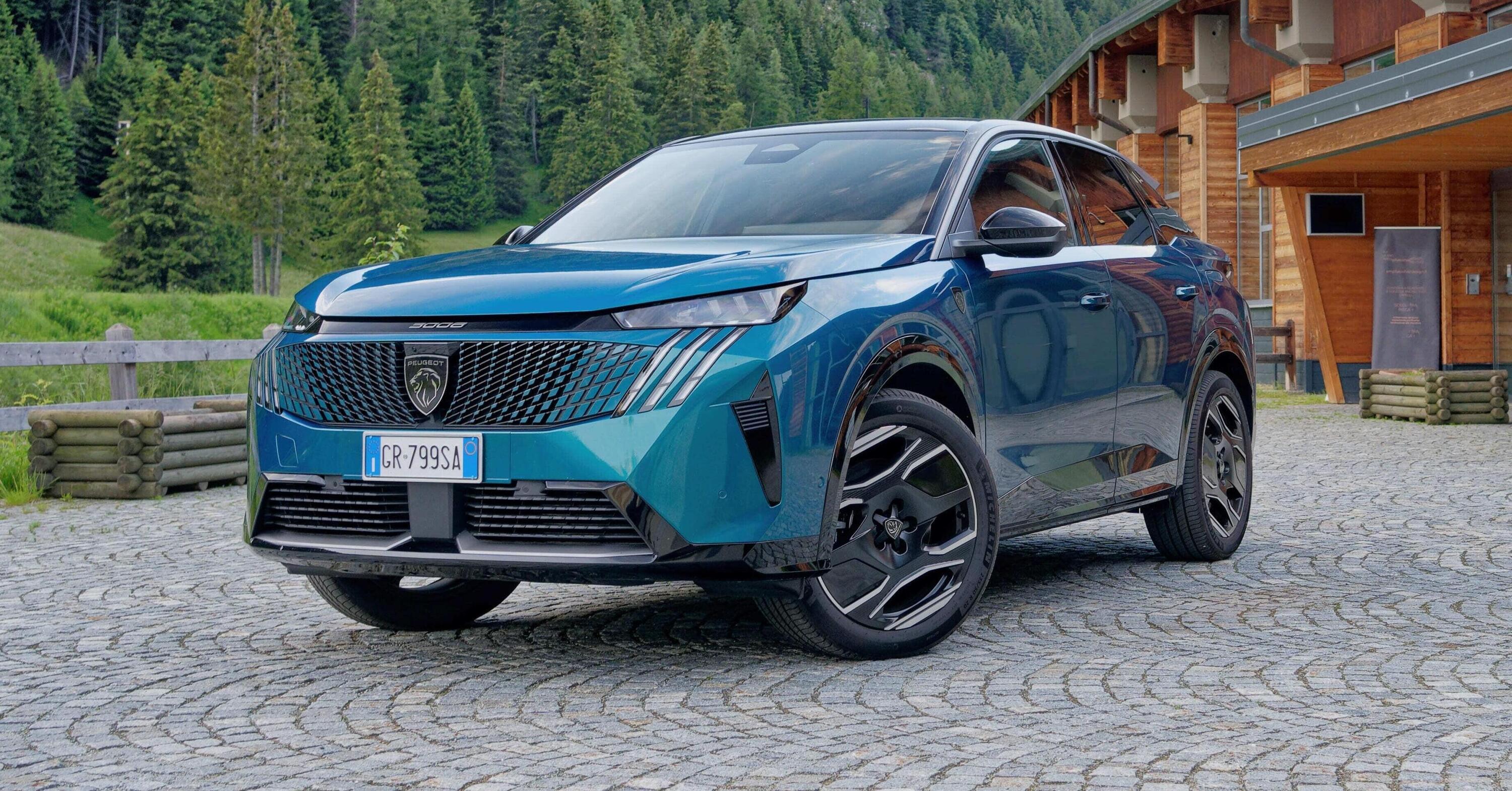 Nuova Peugeot 3008: motorizzazioni, allestimenti, optional e prezzi ...