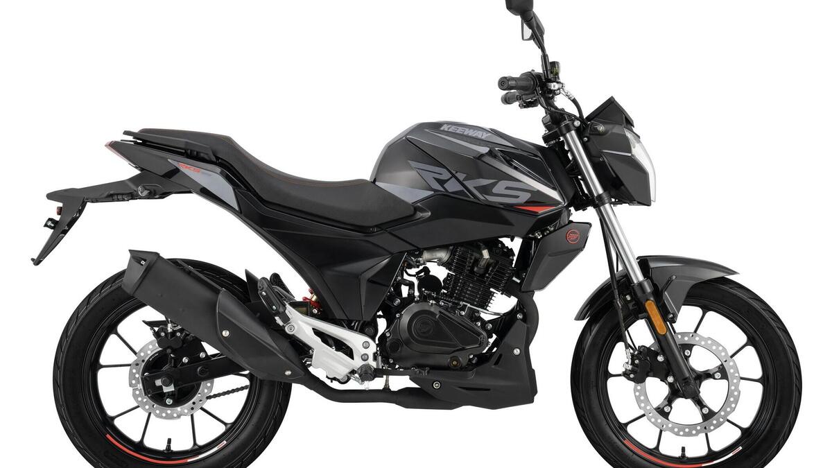 Keeway presenta la naked RKS125 - News - Moto.it