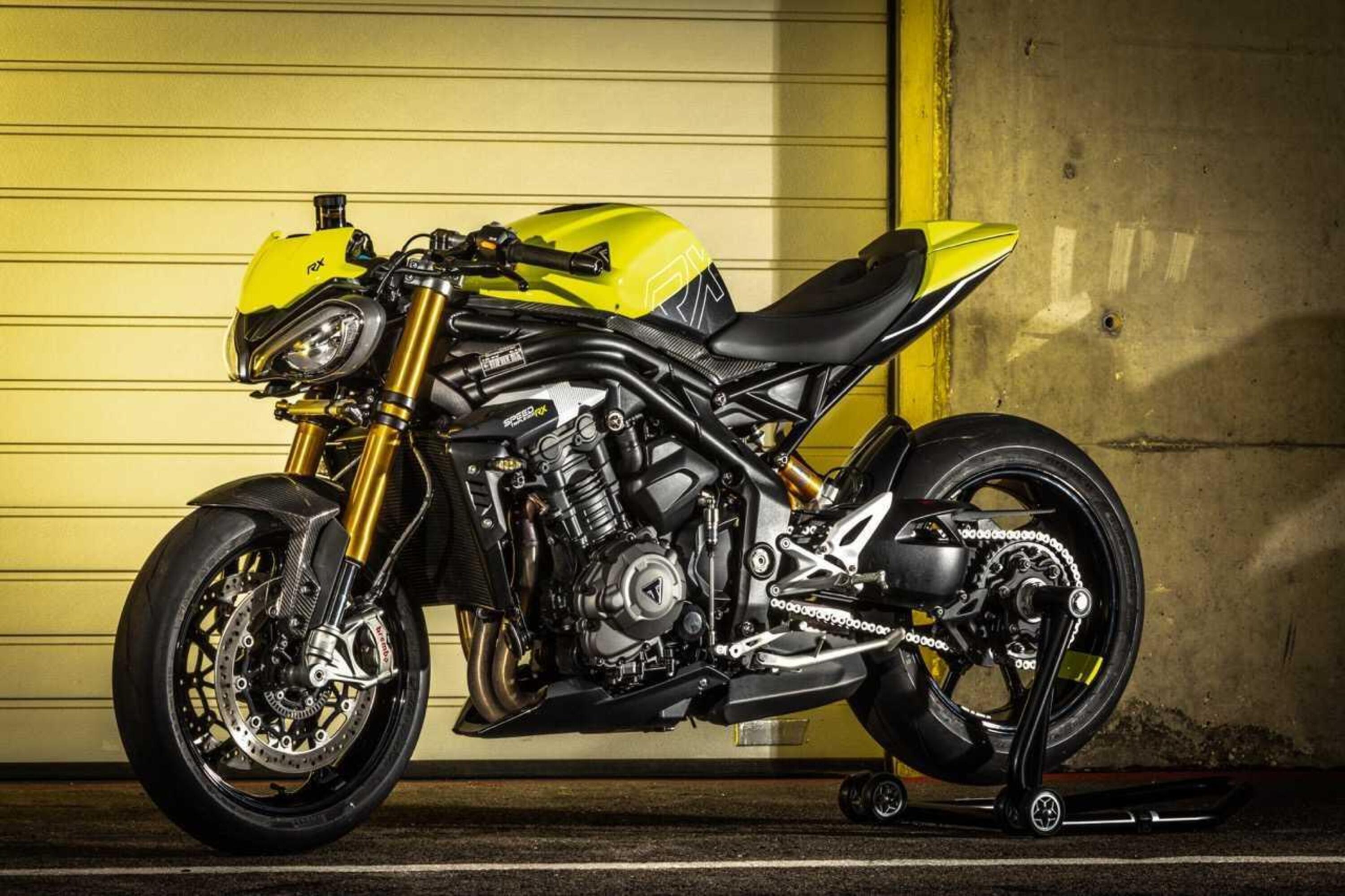 Prova Triumph Speed Triple 1200 RX: test esclusivo. Pro e contro [VIDEO ...