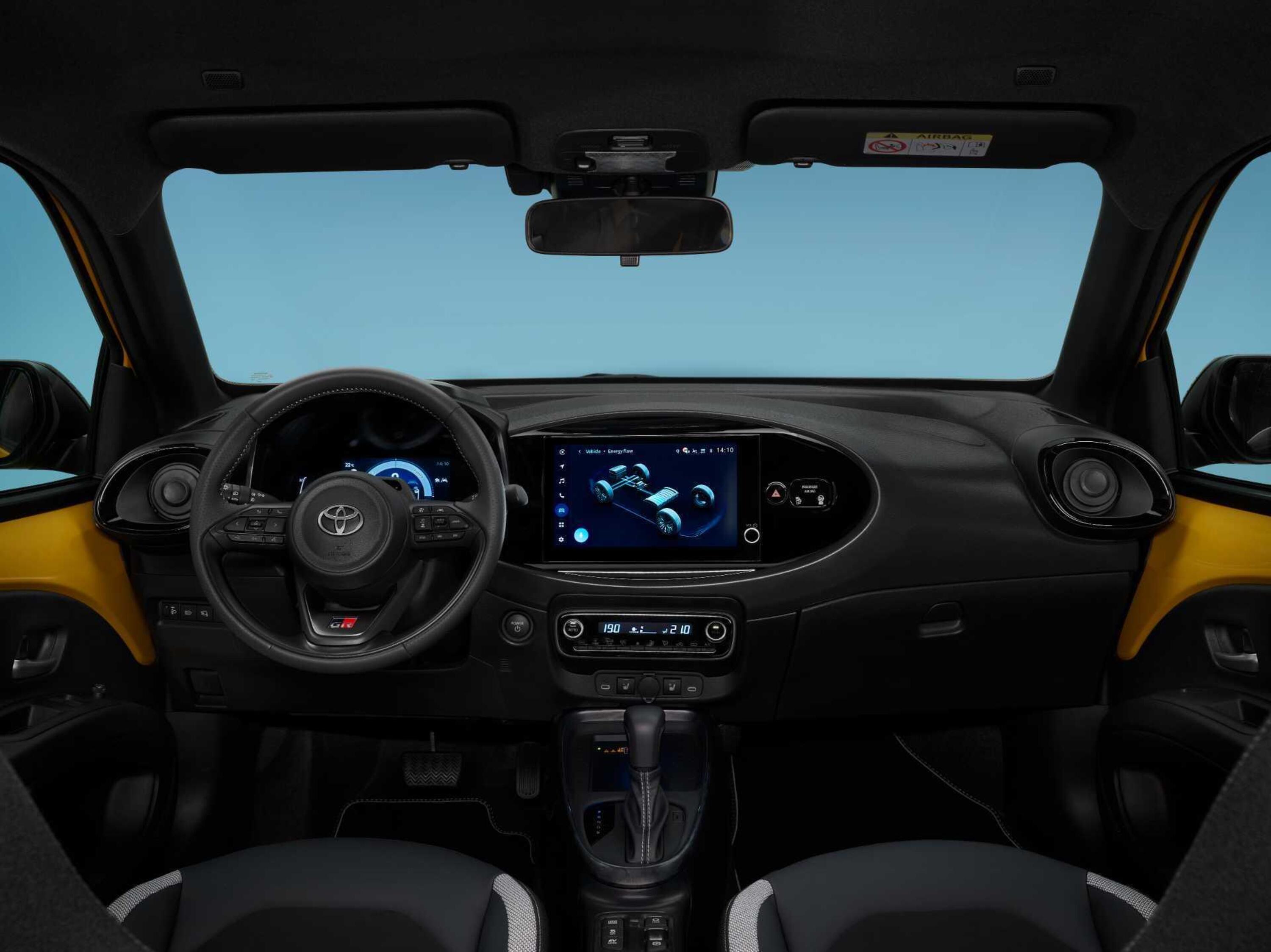 Toyota Aygo X Hybrid 2025, la più piccola delle full hybrid e ora è ...