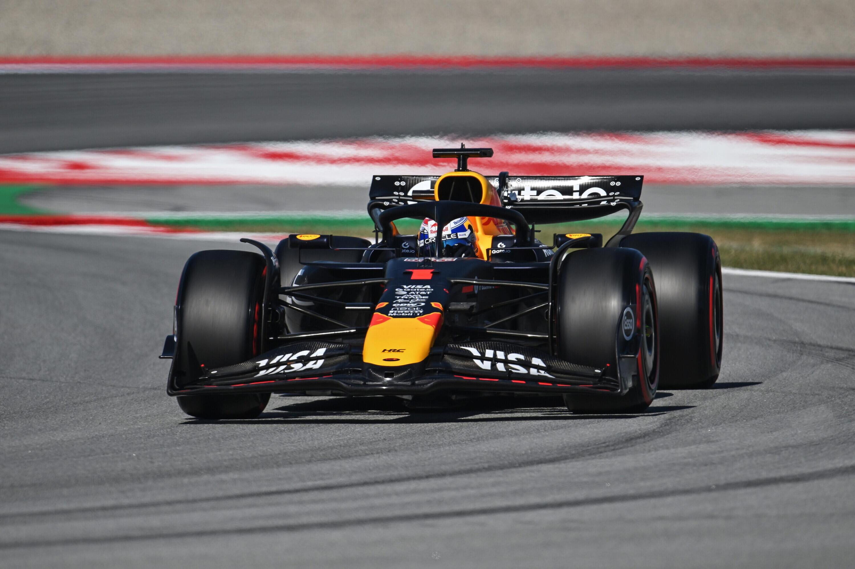 F1. Piastri trionfa su Norris al GP di Spagna 2025. Colpo di scena sul finale: Verstappen ...